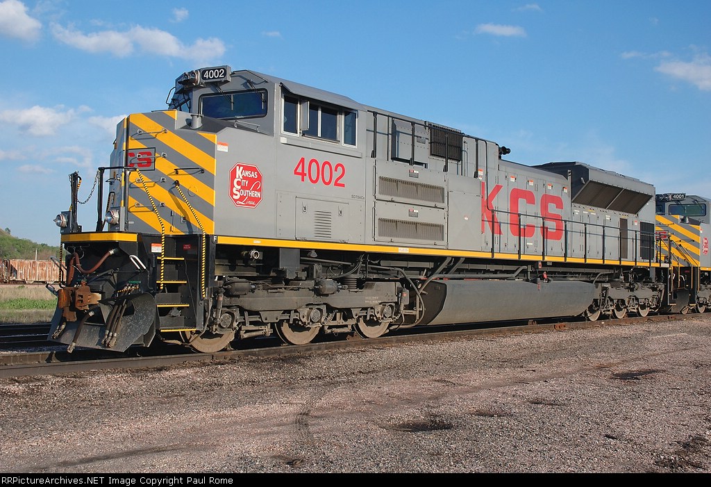 KCS 4002, EMD SD70ACe, sits idle at the BNSF Yard